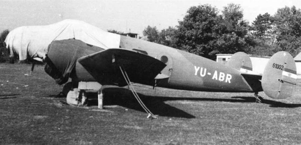 Ikarus 214 | Plane-Encyclopedia