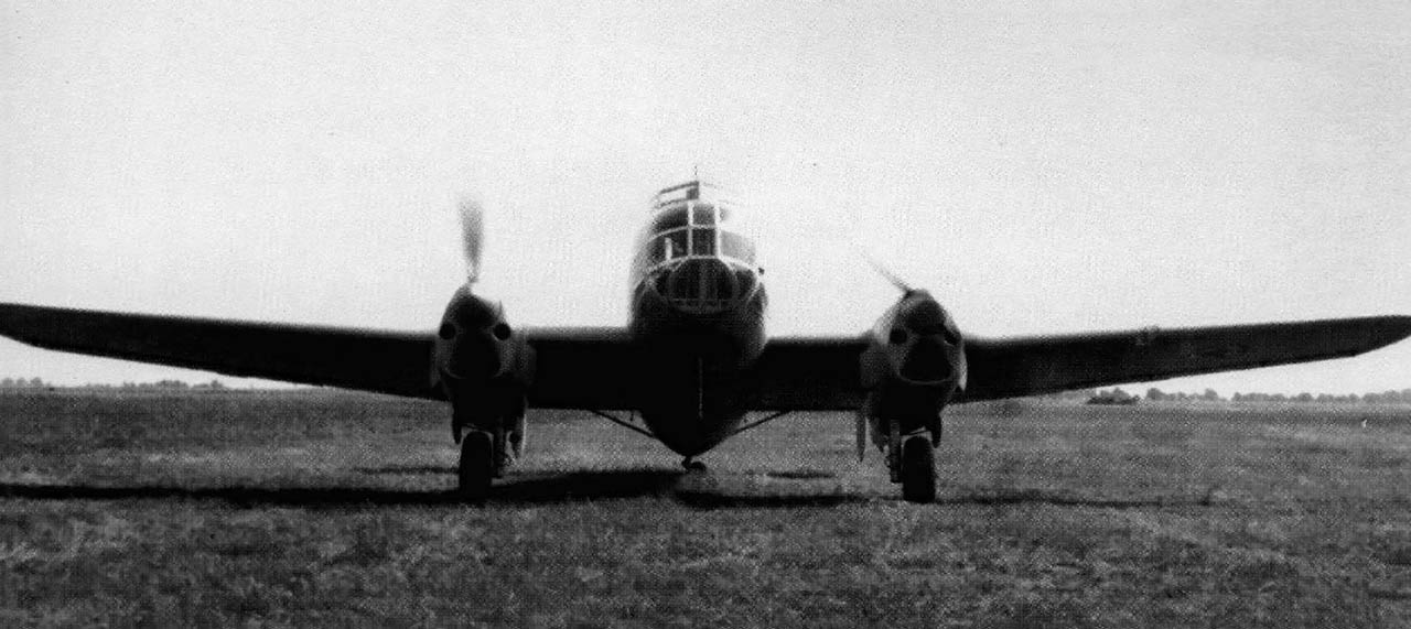 Ikarus 214 | Plane-Encyclopedia